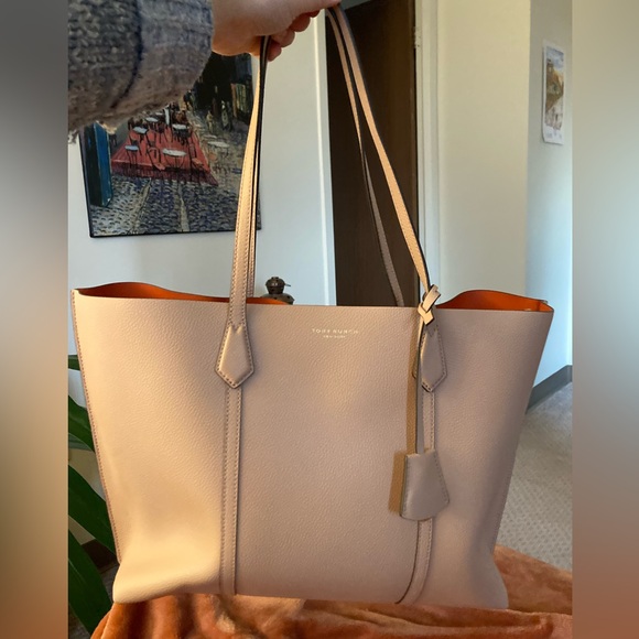 Tory Burch | Bags | Tory Burch Perry Triple Compartment Leather Tote ...